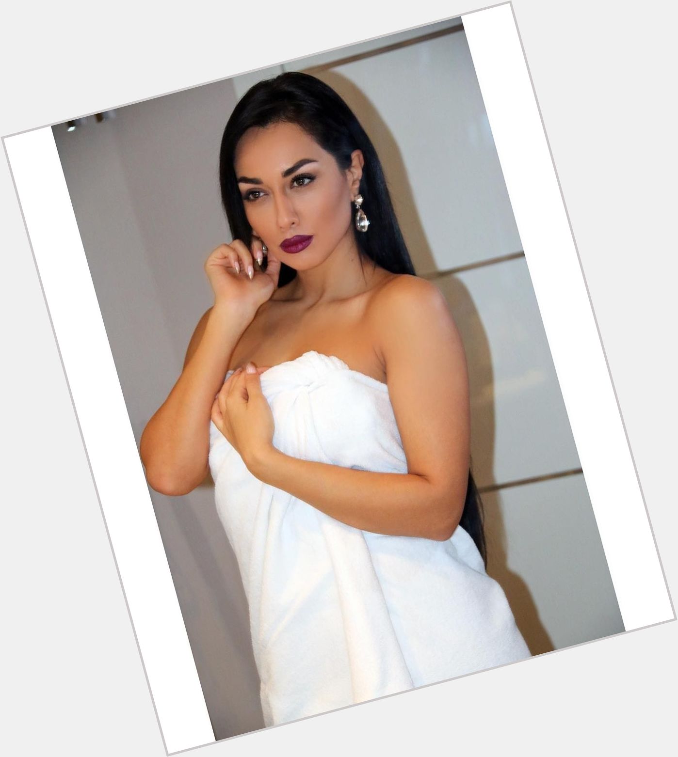 Sidra Sadaf | Official Site for Woman Crush Wednesday #WCW