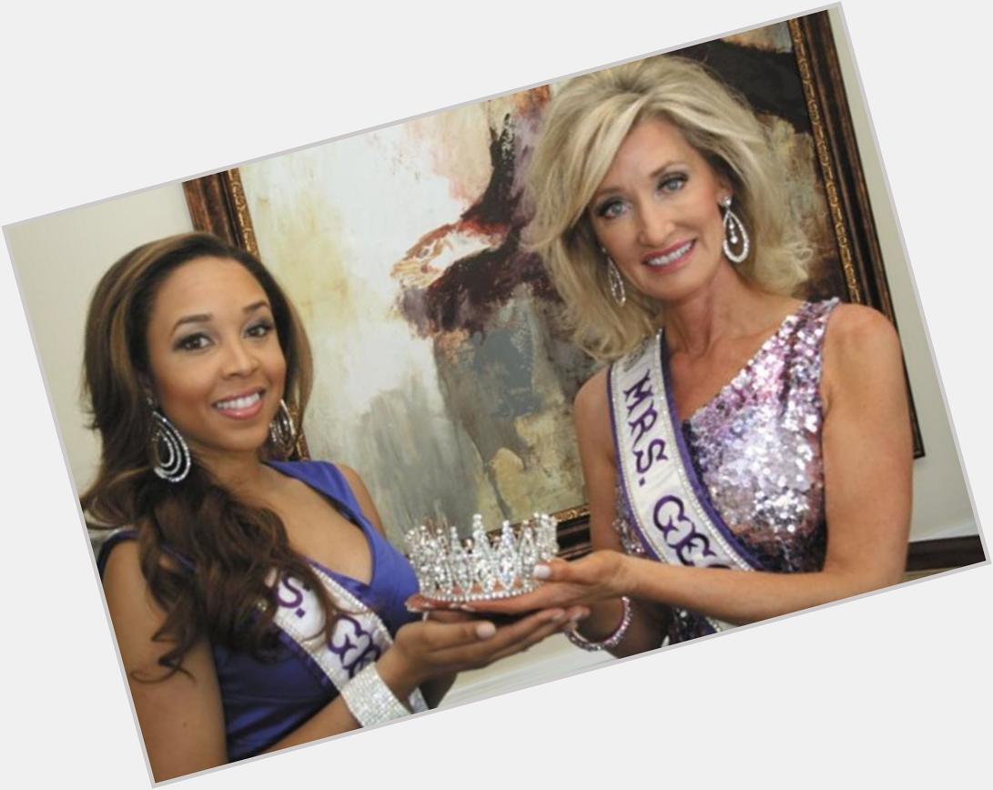 Edlyn Lewis | Official Site for Woman Crush Wednesday #WCW