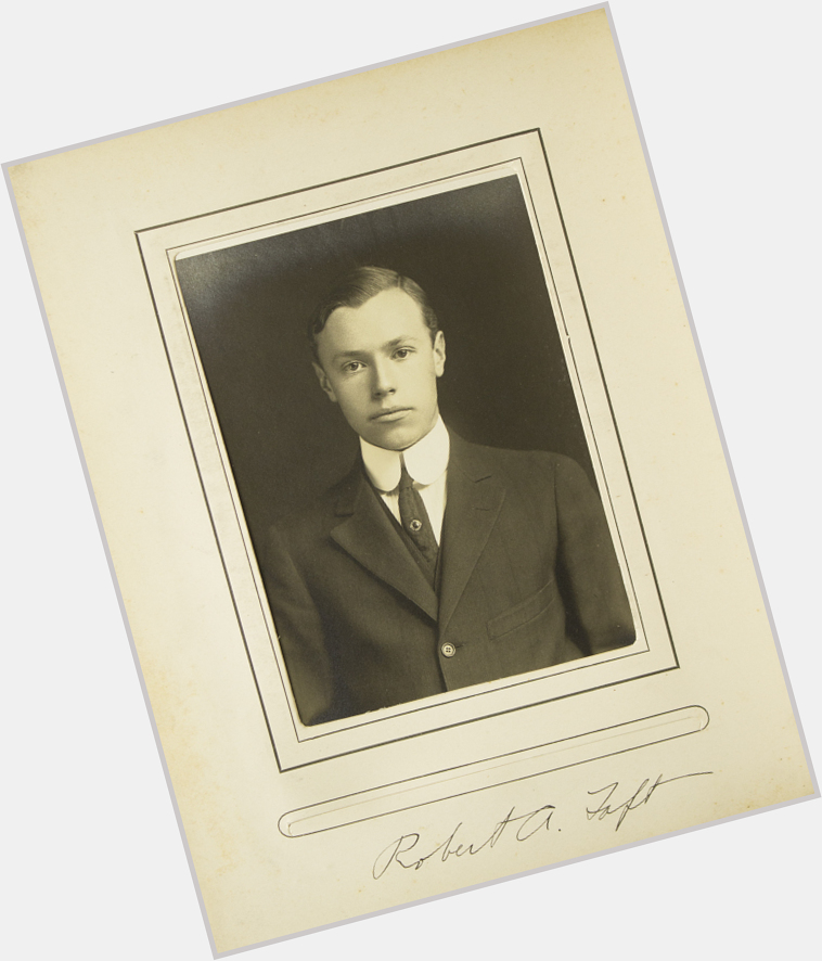 Edward Coy | Official Site for Man Crush Monday #MCM | Woman Crush ...