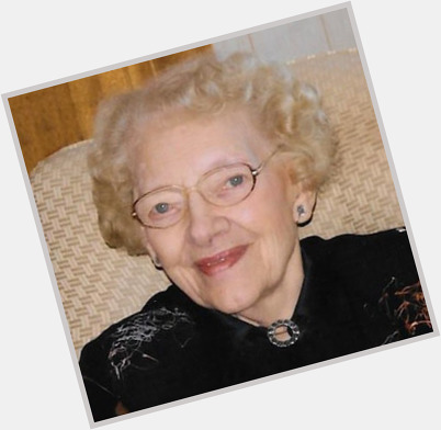 Elizabeth Cheshire | Official Site for Woman Crush Wednesday #WCW