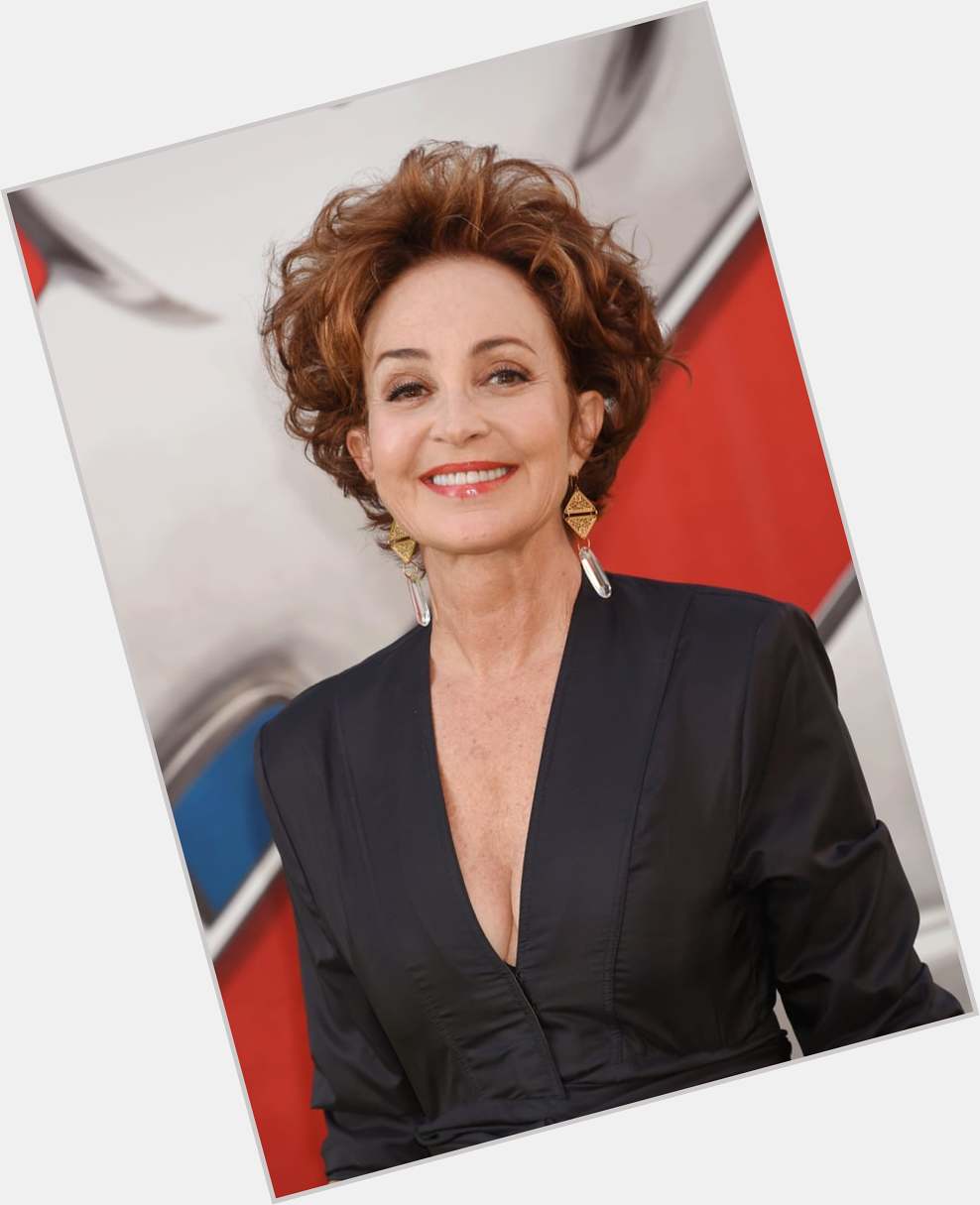 Elizabeth Potts | Official Site for Woman Crush Wednesday #WCW