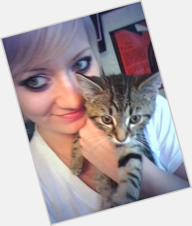 Eliza Cuts | Official Site for Woman Crush Wednesday #WCW