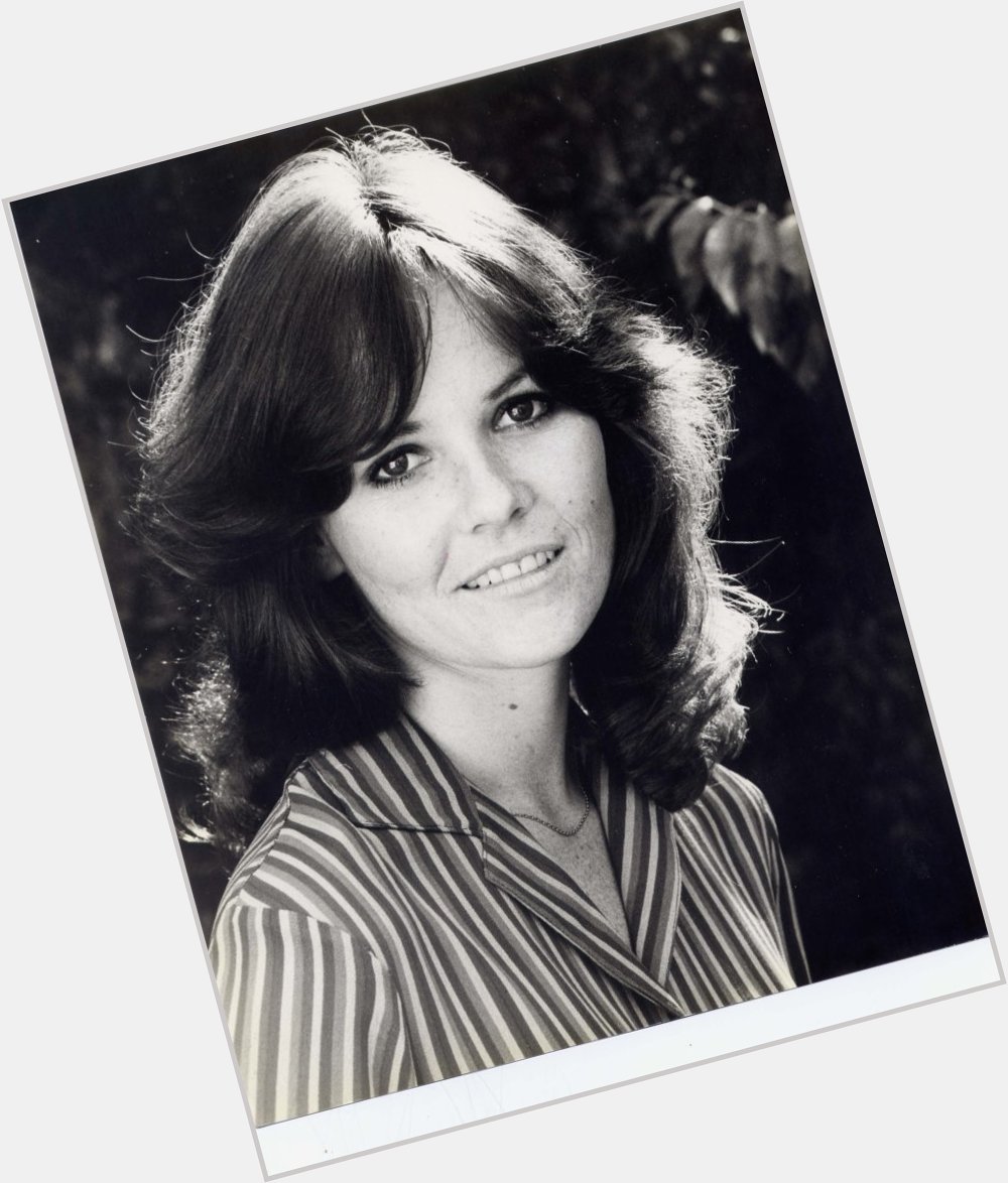 Hilary Thompson | Official Site for Woman Crush Wednesday #WCW