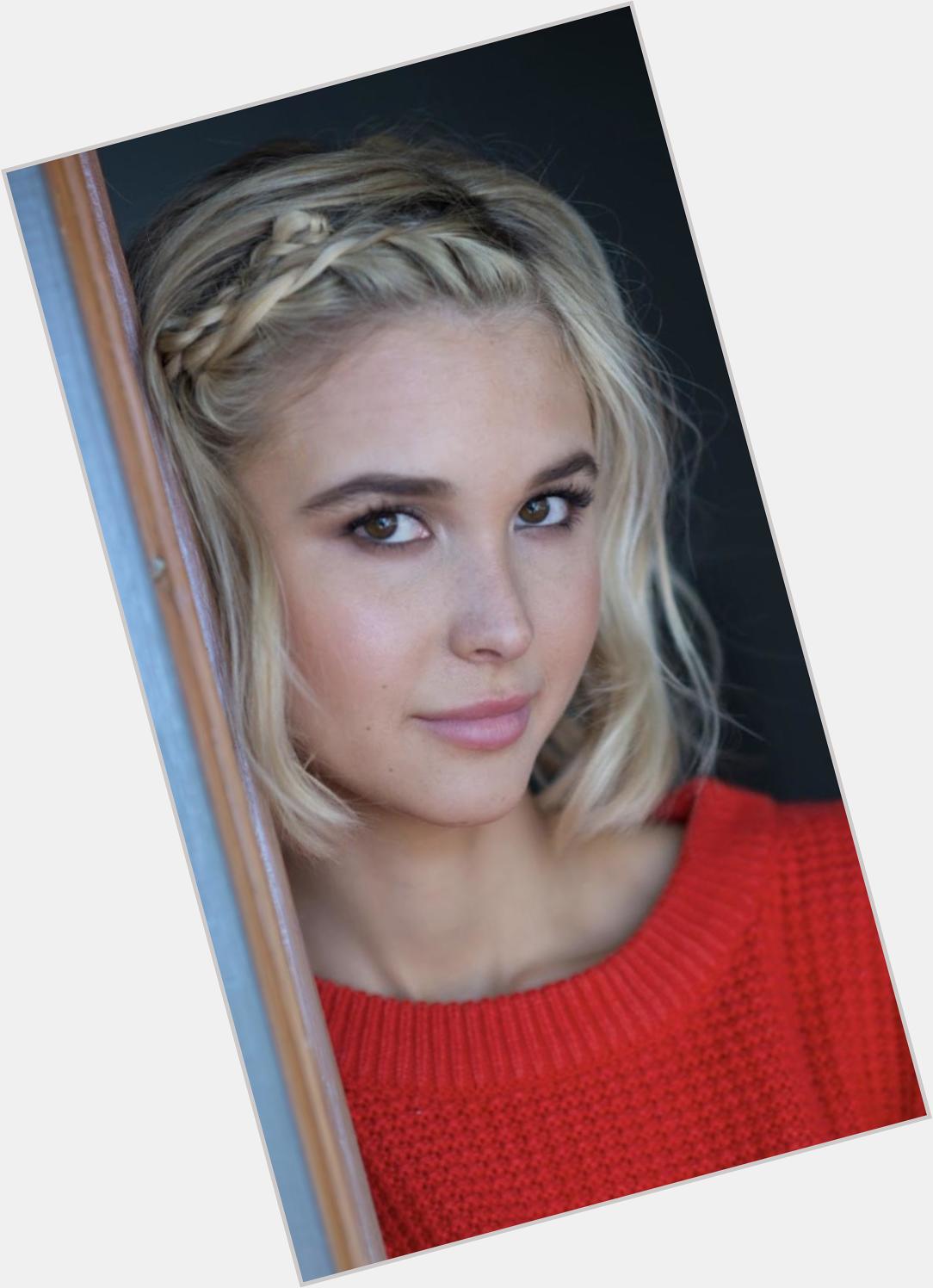 Isabel Leigh | Official Site for Woman Crush Wednesday #WCW