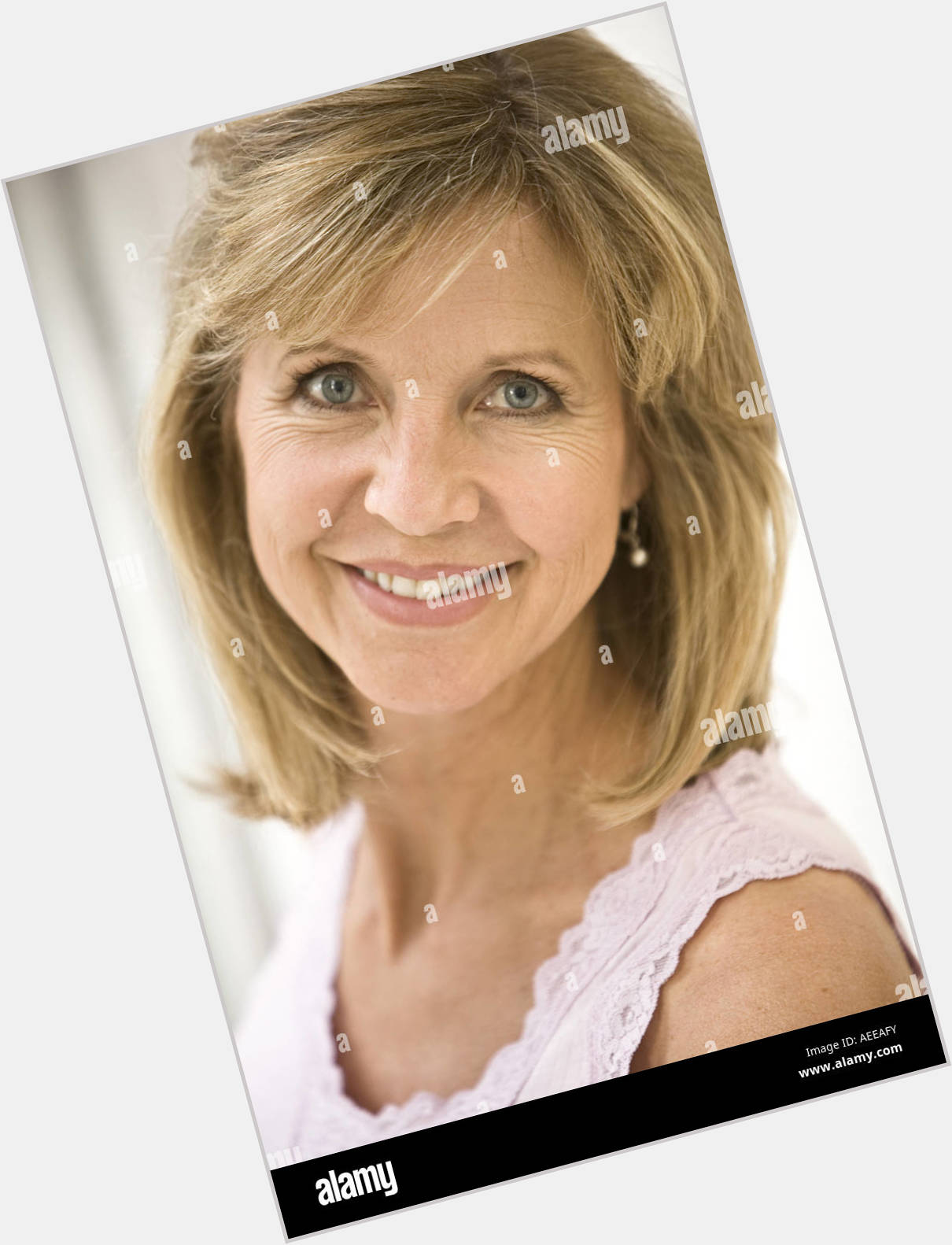 Karen Struthers | Official Site for Woman Crush Wednesday #WCW