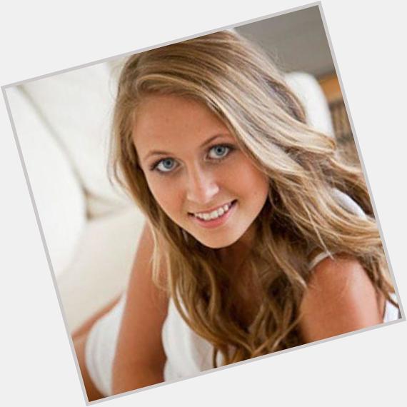 Lara Custance | Official Site for Woman Crush Wednesday #WCW