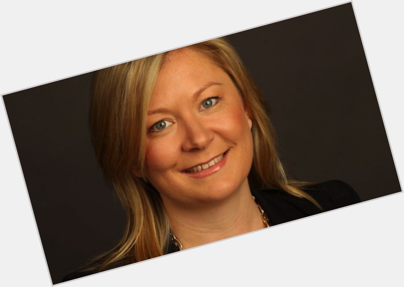 Lisa Davies | Official Site for Woman Crush Wednesday #WCW