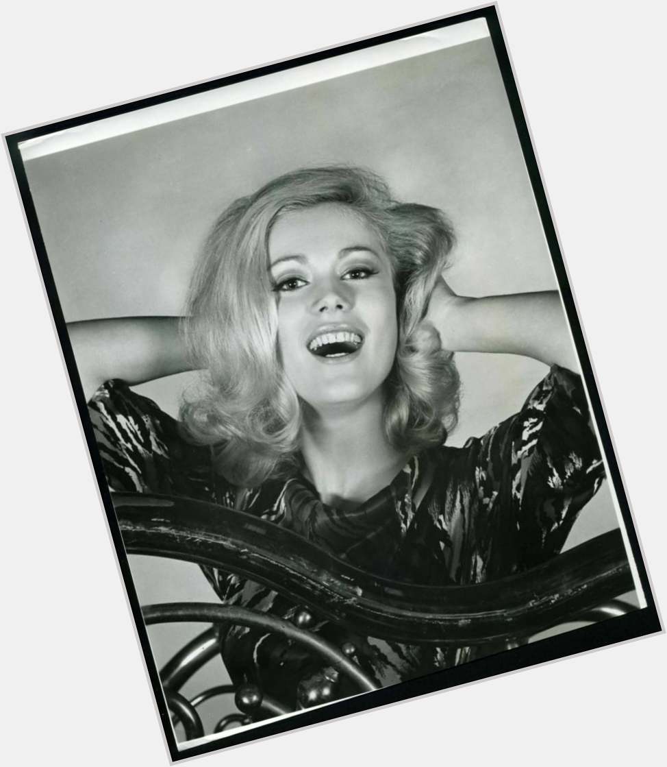 Lisa Jak | Official Site for Woman Crush Wednesday #WCW