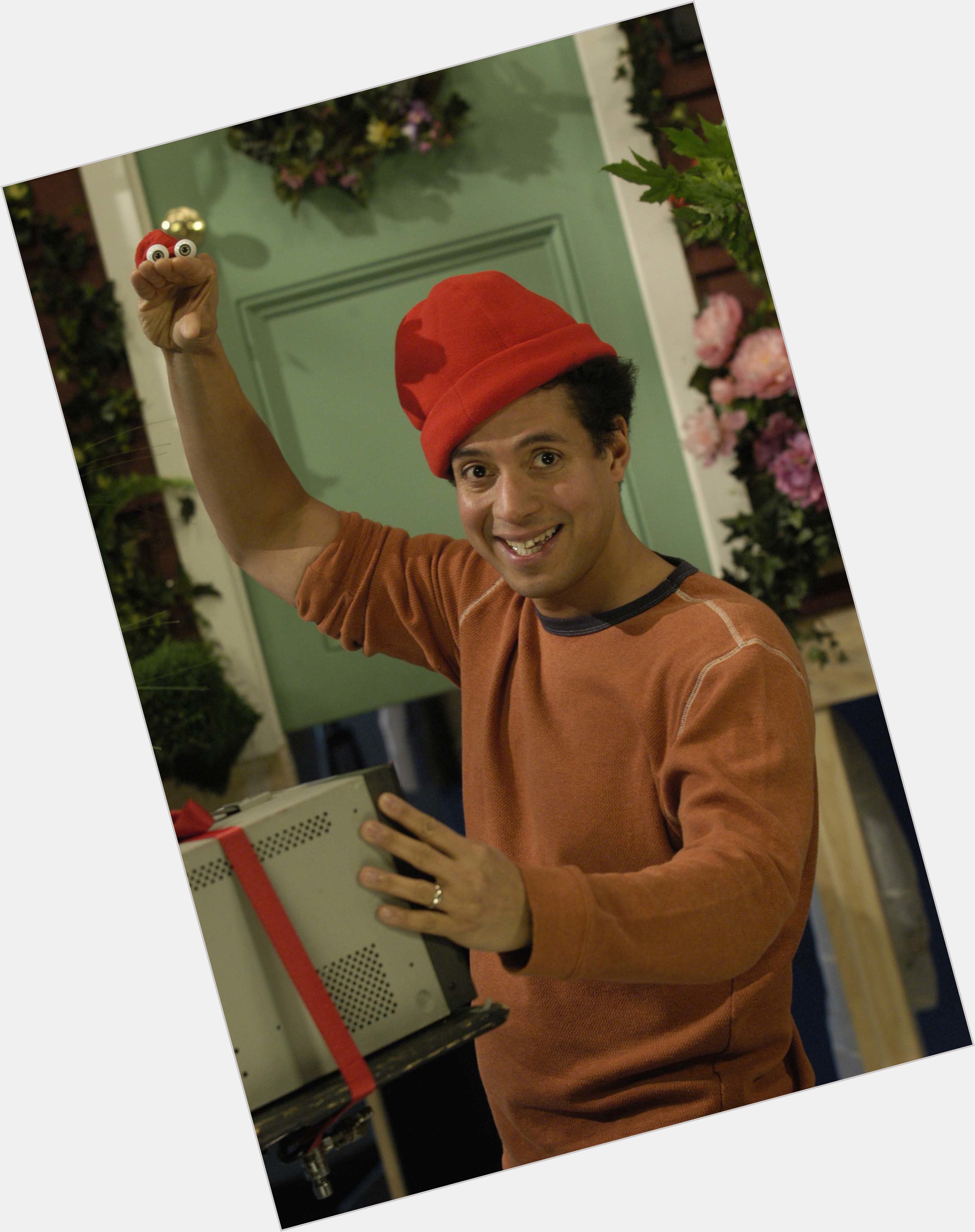 Noel Macneal | Official Site for Man Crush Monday #MCM | Woman Crush ...