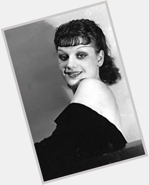 Poppy Wilde | Official Site for Woman Crush Wednesday #WCW