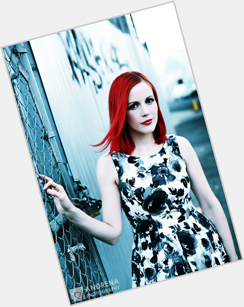 Sara Radle | Official Site for Woman Crush Wednesday #WCW