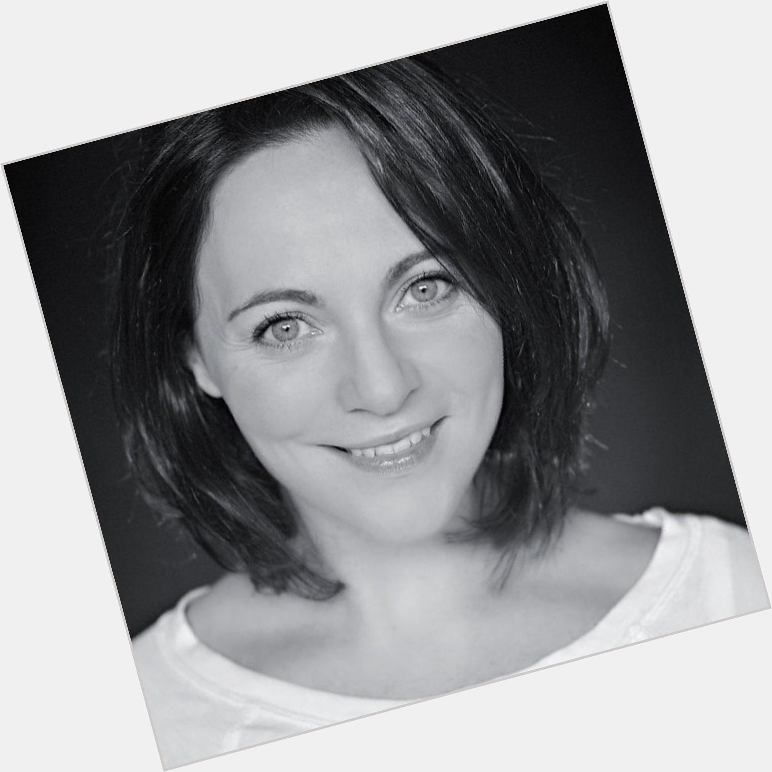 Sarah Annis | Official Site for Woman Crush Wednesday #WCW