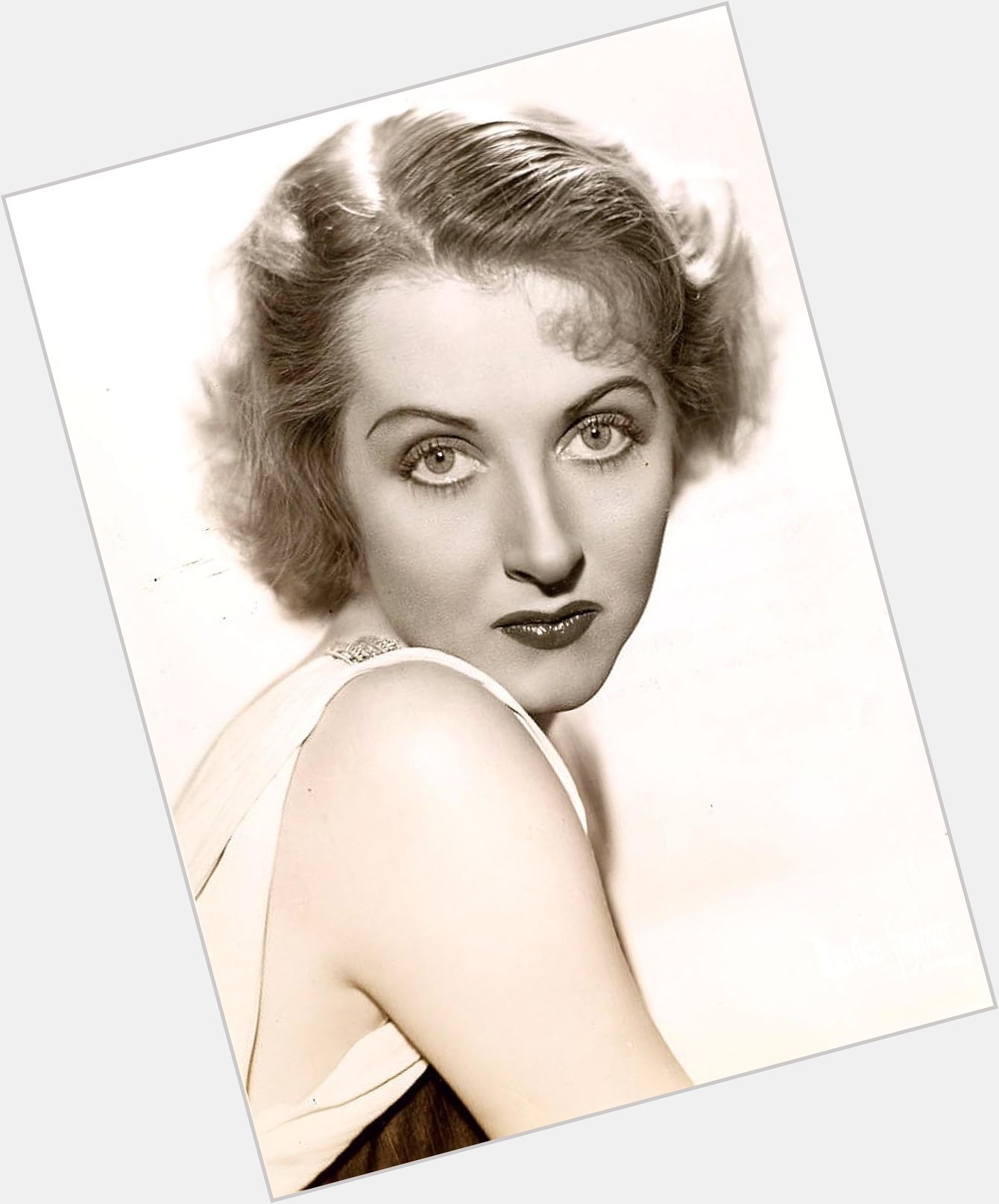 Templeton Fox | Official Site for Woman Crush Wednesday #WCW